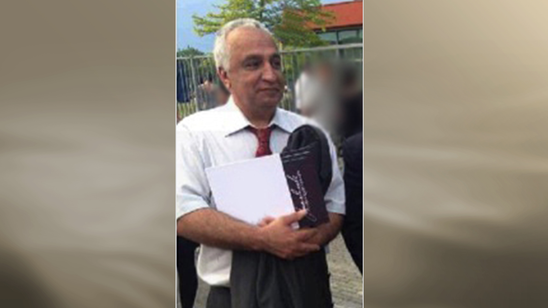 Moord op Ali Motamed (56) in de Hendrik Marsmanstraat - Opsporing Verzocht